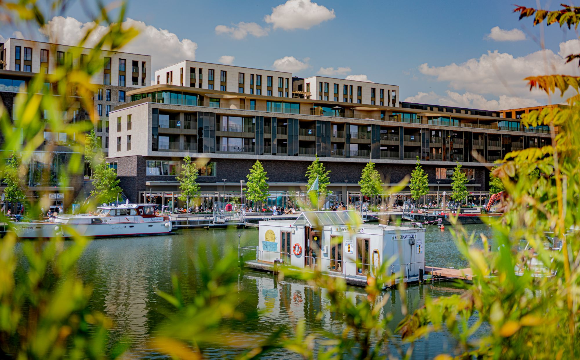 Quartier Bleu: Wonen, Winkelen en Ontspannen in Hasselt